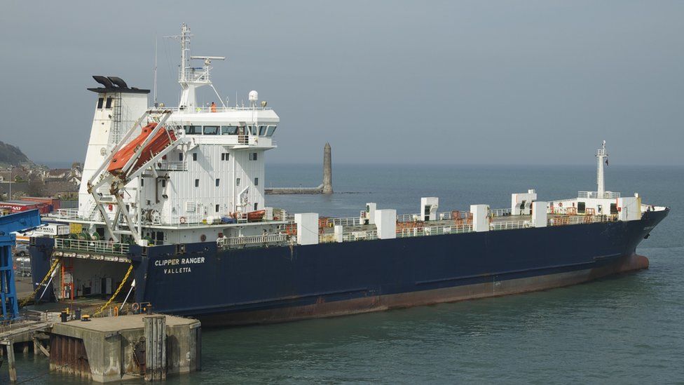 Obair a' dol air an Loch Seaforth - Naidheachdan a' BhBC