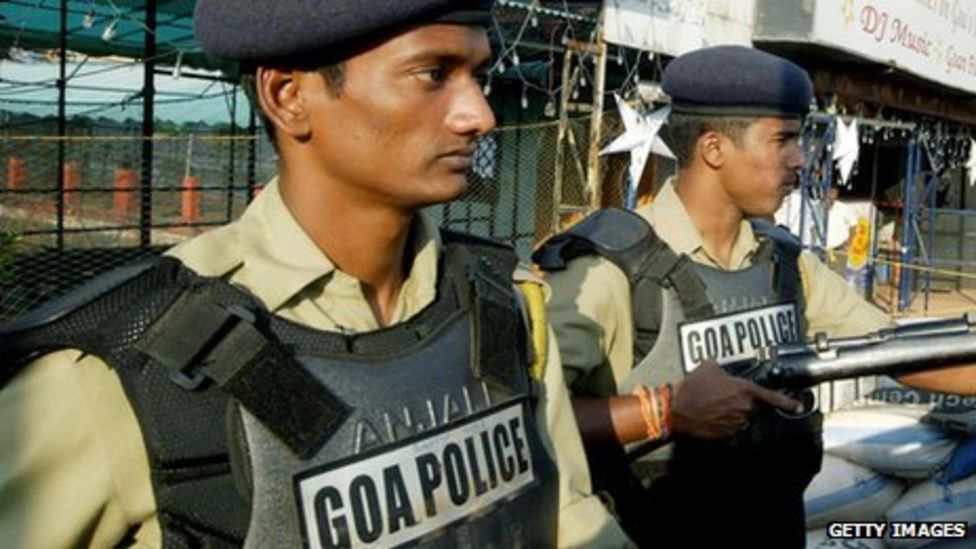 India: Goan police 'trained in street-fighting' - BBC News