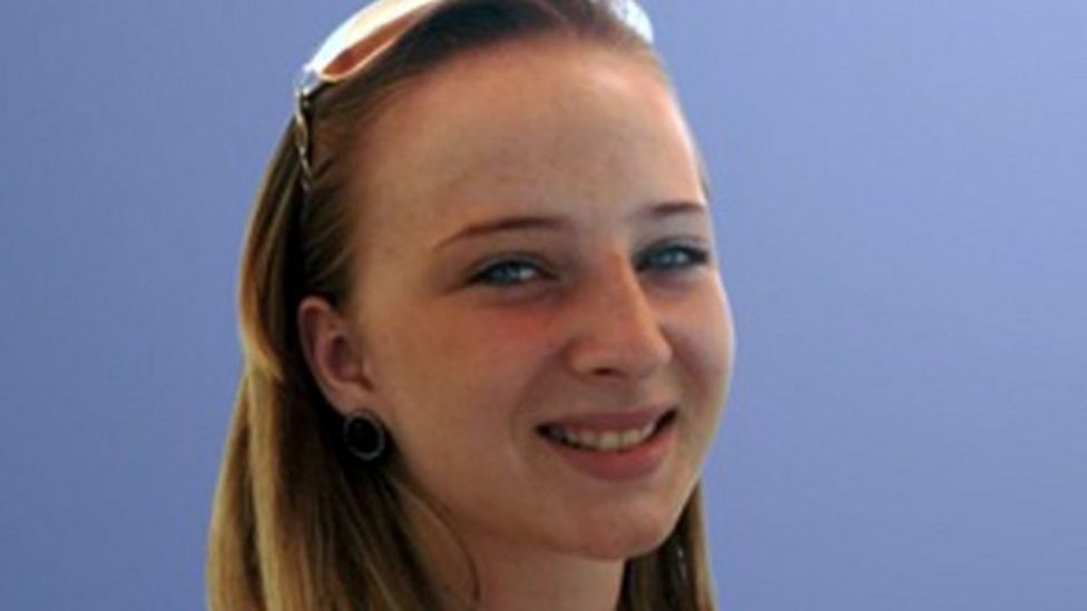 Christina Edkins killing was 'preventable', report says - BBC News