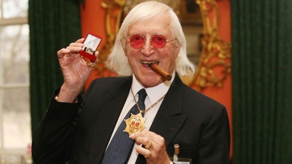 Duncroft School: Jimmy Savile officer criticised - BBC News