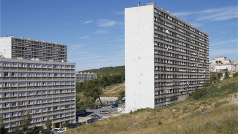 Marseille battles image as France's murder capital - BBC News