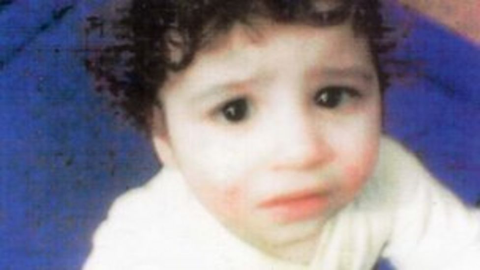 Hamzah Khan death: Jury considers verdict - BBC News