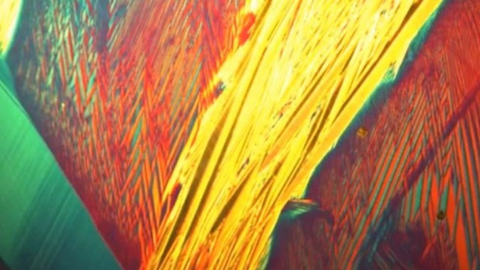 Memory alloy bounces back into shape 10 million times - BBC News