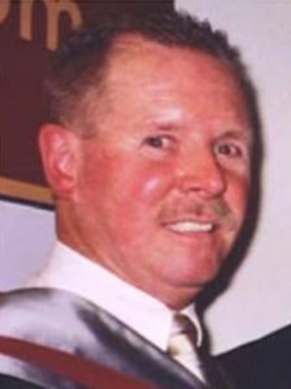 Stephen Carroll murder appeal: Father says witness 'a liar' - BBC News