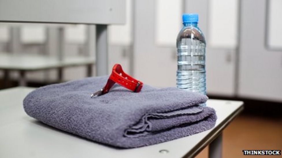 Do you really need to drink eight cups of water a day? - BBC News