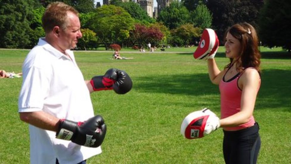 BBC Wales presenter Jamie Owen's fat at 40-plus challenge - BBC News