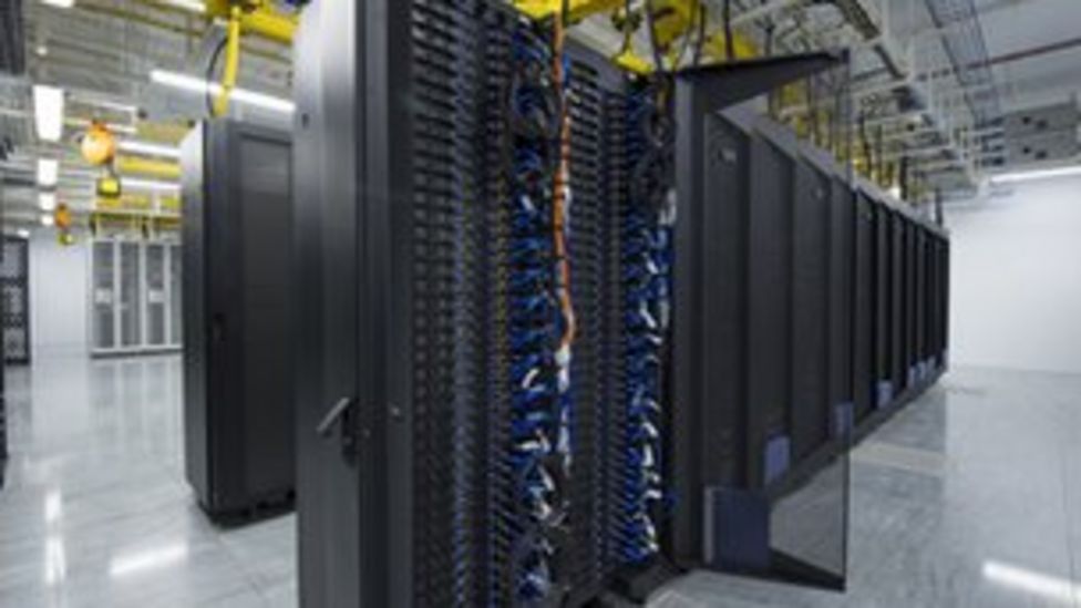 Southampton University supercomputer goes live - BBC News