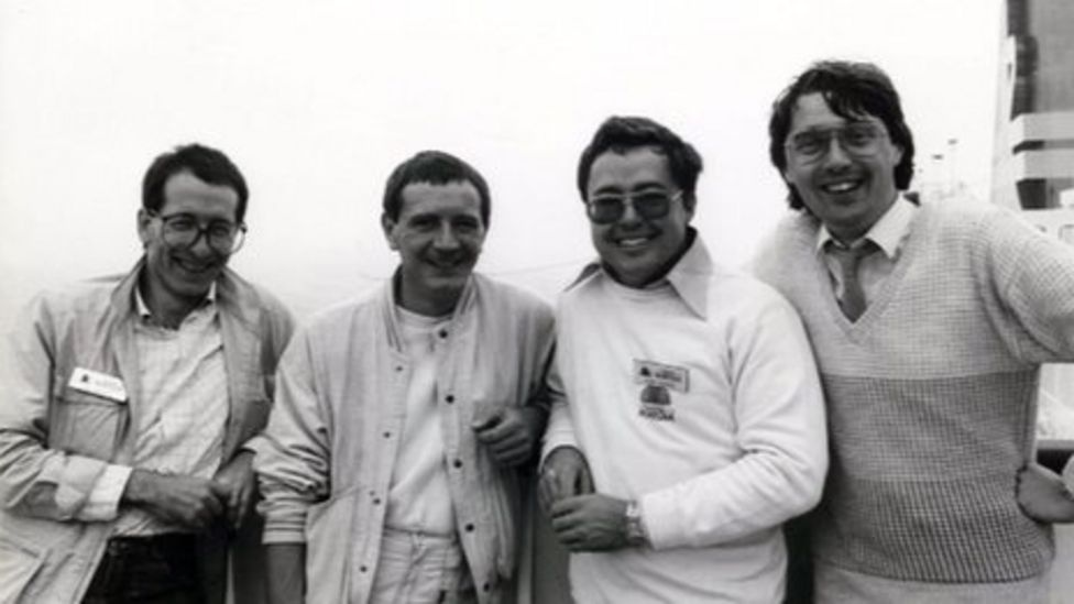 Michael Souter: Dark secrets of BBC radio broadcaster - BBC News