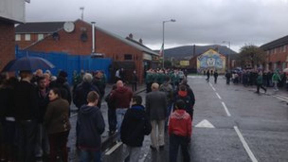 Shankill bomber Thomas Begley commemorated amid loyalist protest - BBC News