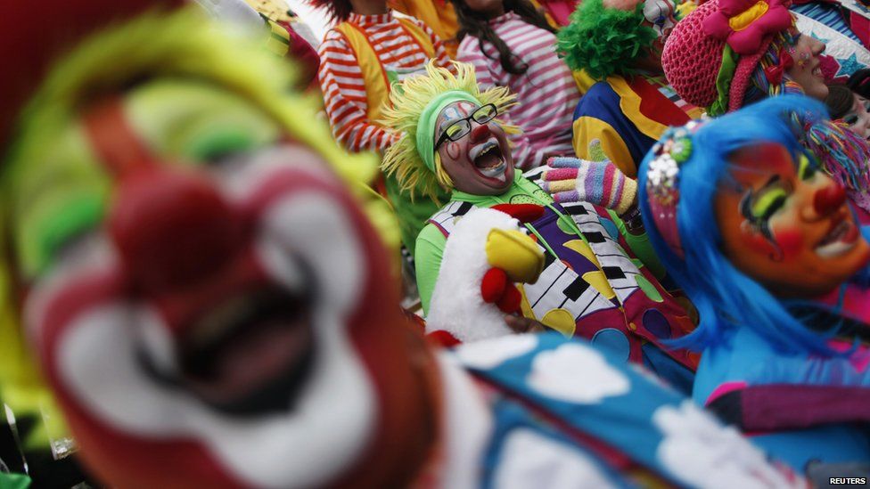 Week in pictures: 19-25 October 2013 - BBC News