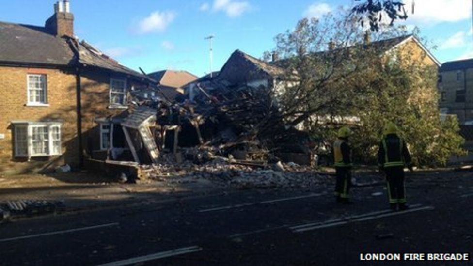 Hounslow gas explosion: Two found dead after houses collapse - BBC News