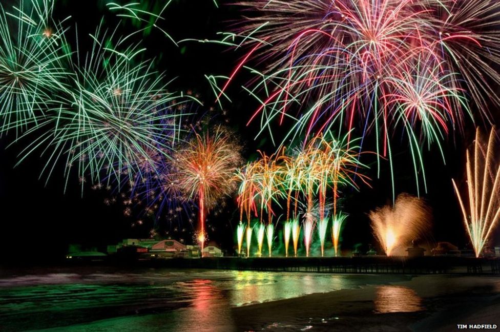 Your pictures: Fireworks - BBC News