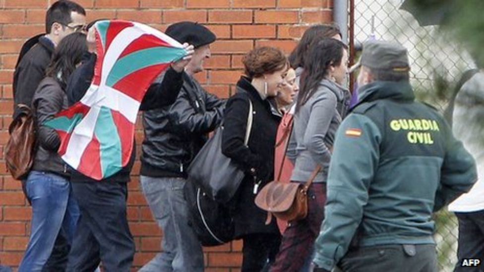Spain releases eight of nine Eta militants after court move - BBC News