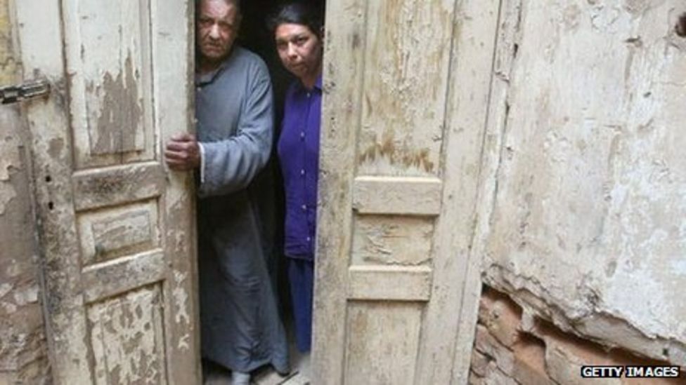 The US archivist who saved the history of Iraq's Jews - BBC News