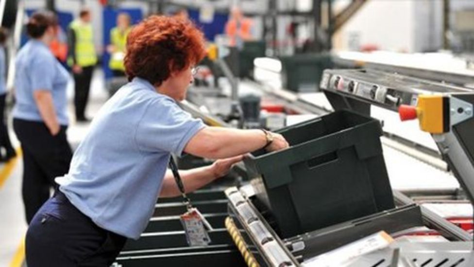 The complicated art of retail logistics - BBC News