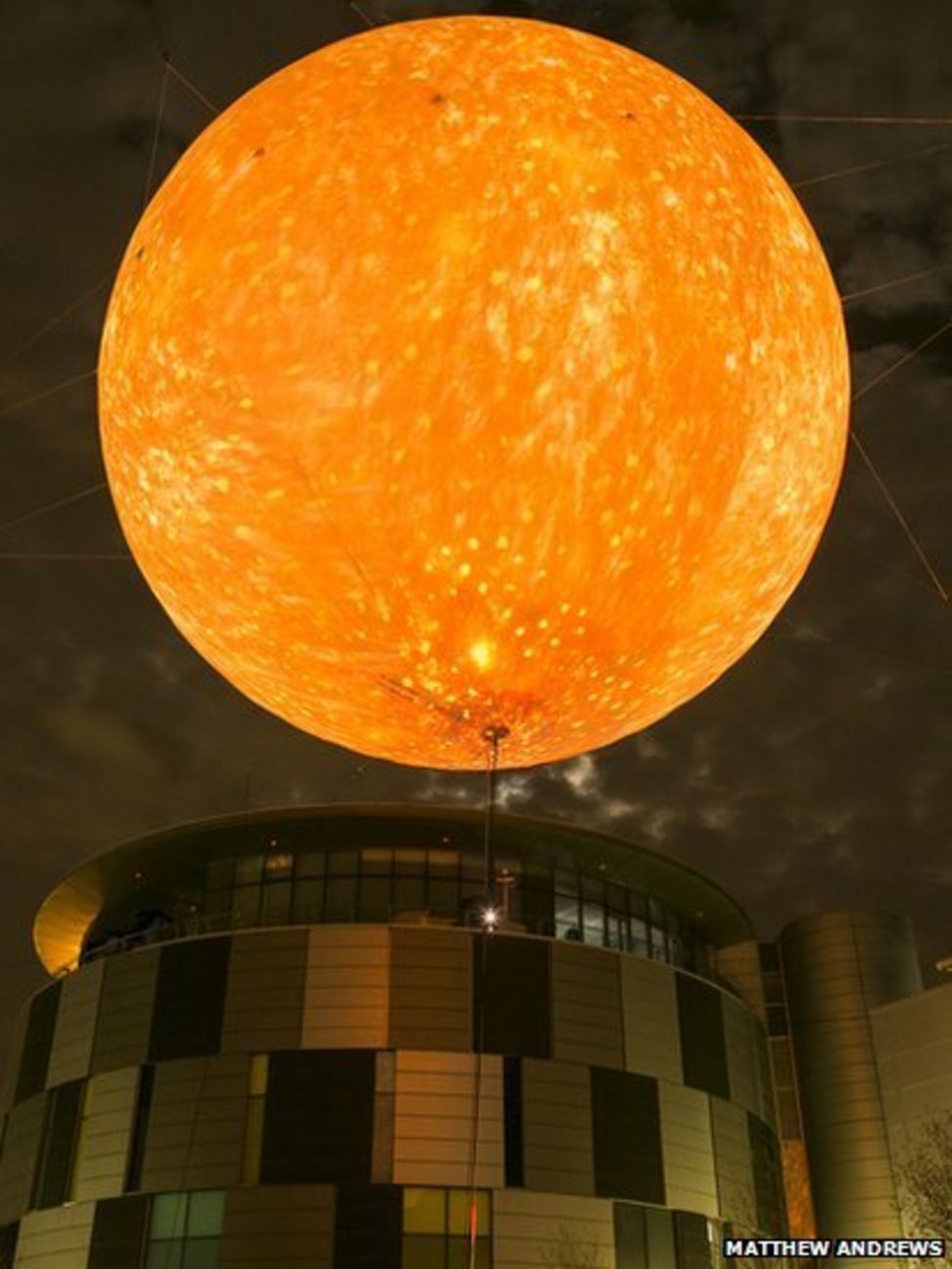 In pictures: Durham lights up for third Lumiere festival - BBC News