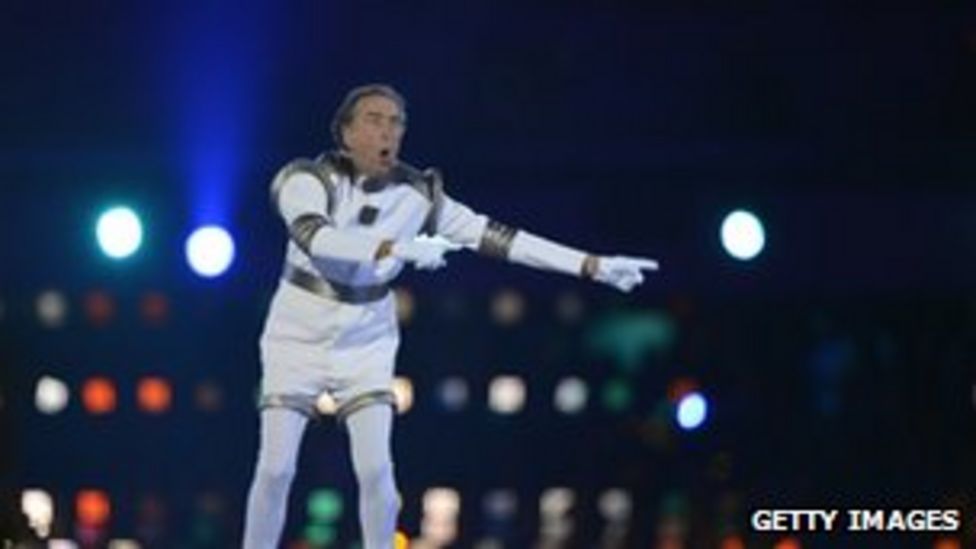 Monty Python to reunite for stage show - BBC News