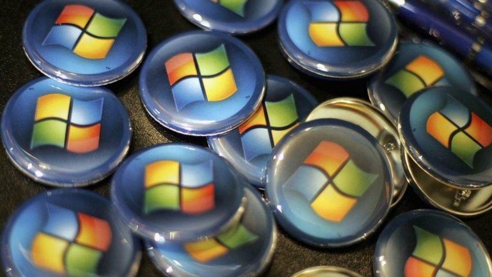 Windows XP users face end to Microsoft support - BBC News