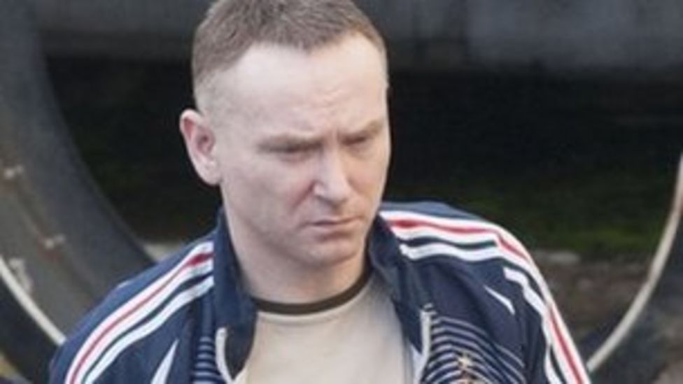 Murderer Scott Kilminster back in jail after assault - BBC News