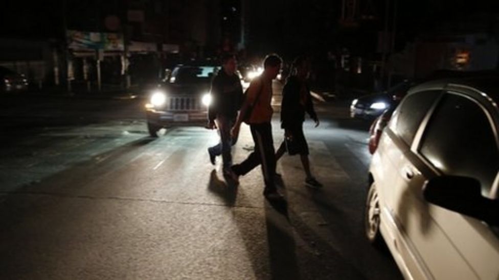 Venezuela's power cut was 'sabotage' - President Maduro - BBC News