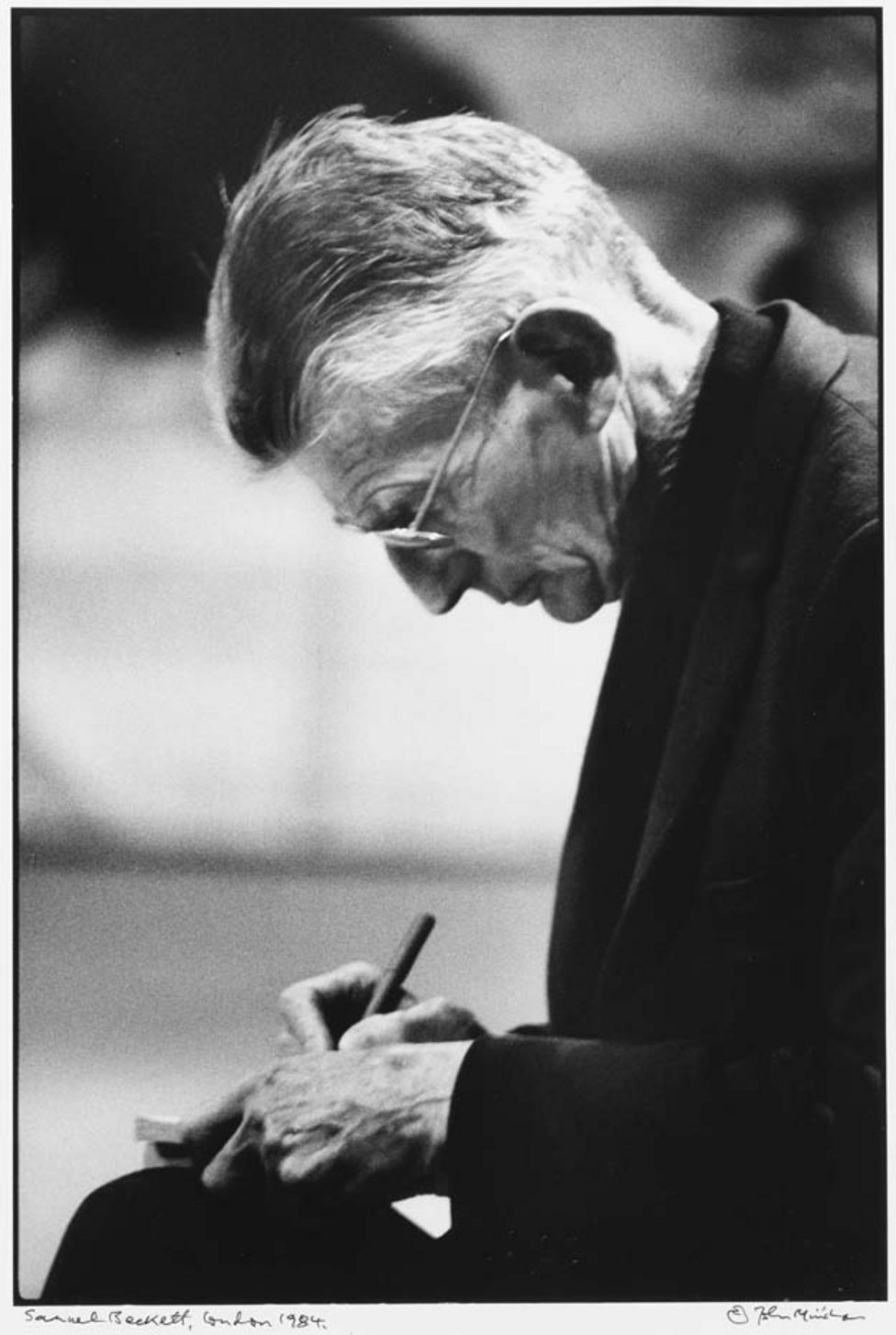 The probing eye of John Minihan - BBC News