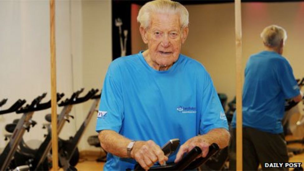 Centenarian Tom Marsden marks 100th birthday at the gym - BBC News