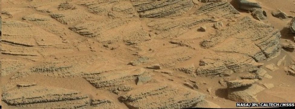 Mars lake 'much like early Earth' - BBC News