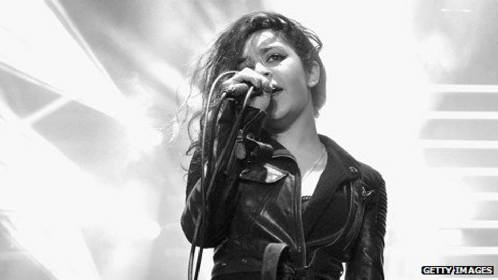 Charli XCX: Pop, punk and synaesthesia - BBC News