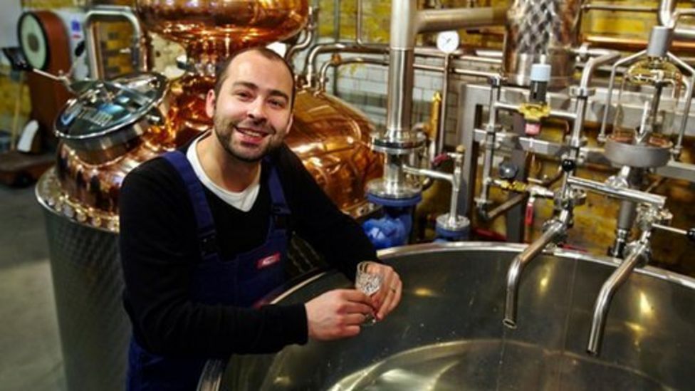 London's first whisky distillery for a century - BBC News