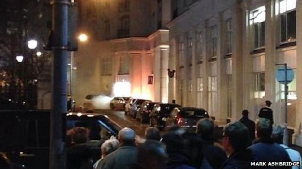 Belfast Cathedral Quarter bomb 'could have killed' - BBC News