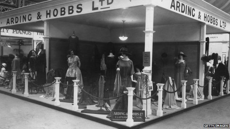 The fall and rise of mannequins that look like real women - BBC News