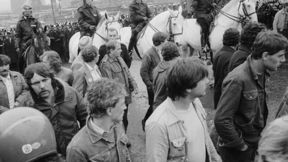 Miners' strike: The decades-old feud that still divides communities ...