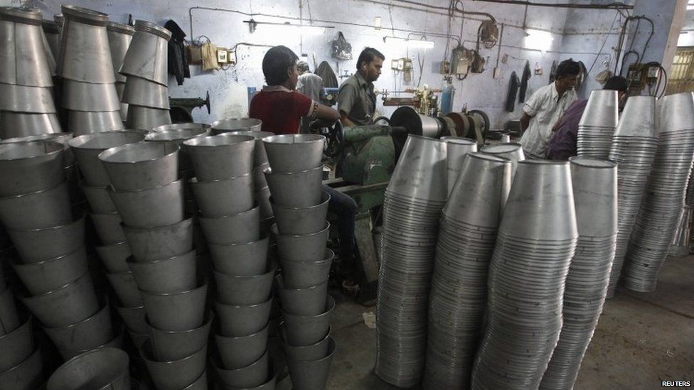 Day in pictures: 2 January 2014 - BBC News