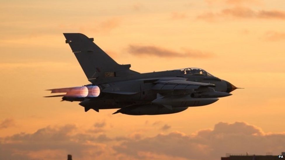 Aircraft to be given 'human-like skin' to sense damage - BBC News