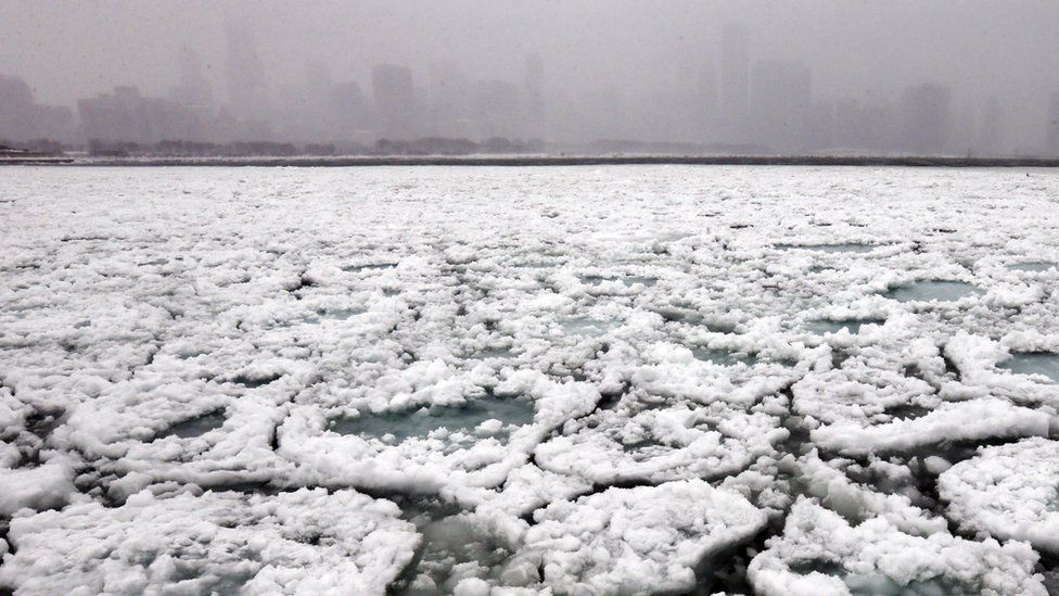 Record breaking freezing temperatures grip US - BBC Newsround