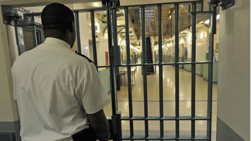 UK to pay for £700,000 prison wing in Nigeria - BBC News