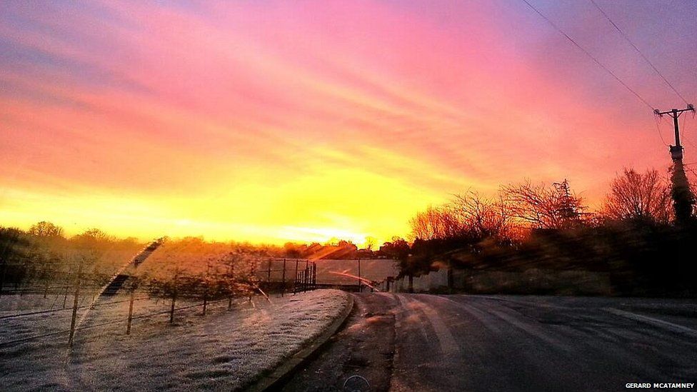 In pictures: Spectacular winter sunrises in Northern Ireland - BBC News