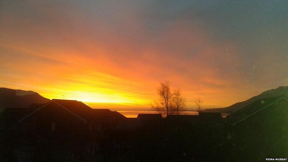 In pictures: Spectacular winter sunrises in Northern Ireland - BBC News