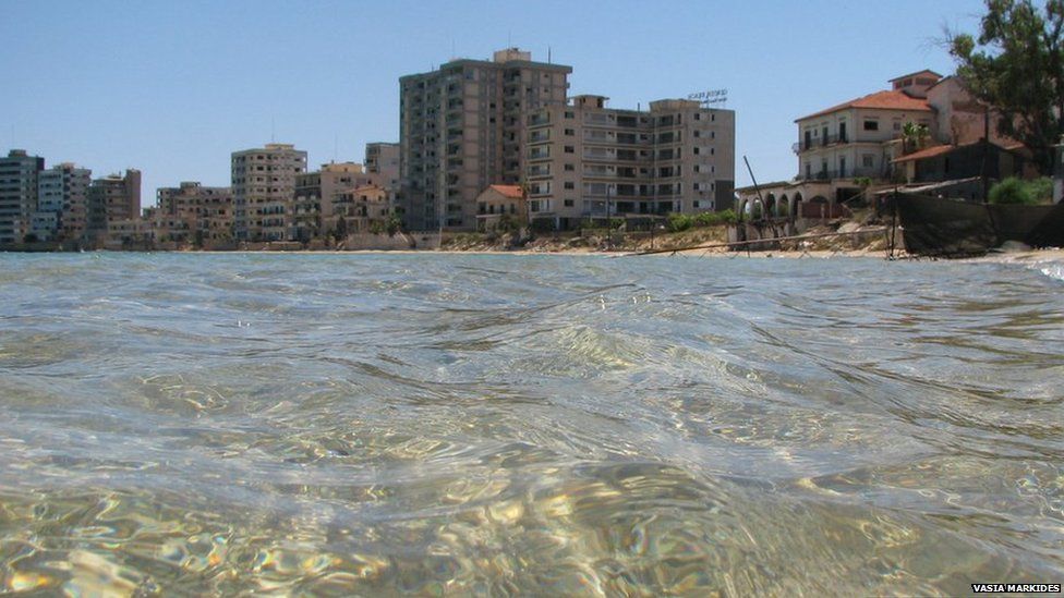 How Varosha in Cyprus became a ghost town - BBC Newsround