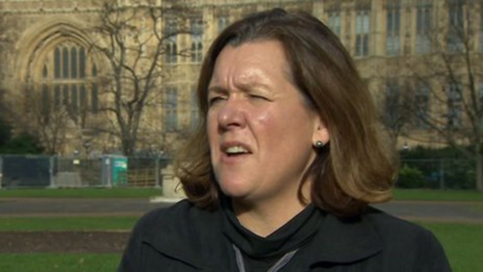 Paul and Sandra Dunham fight extradition to US on fraud charges - BBC News