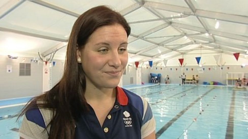 Jo Jackson opens Olympic legacy pool in Bridlington - BBC News