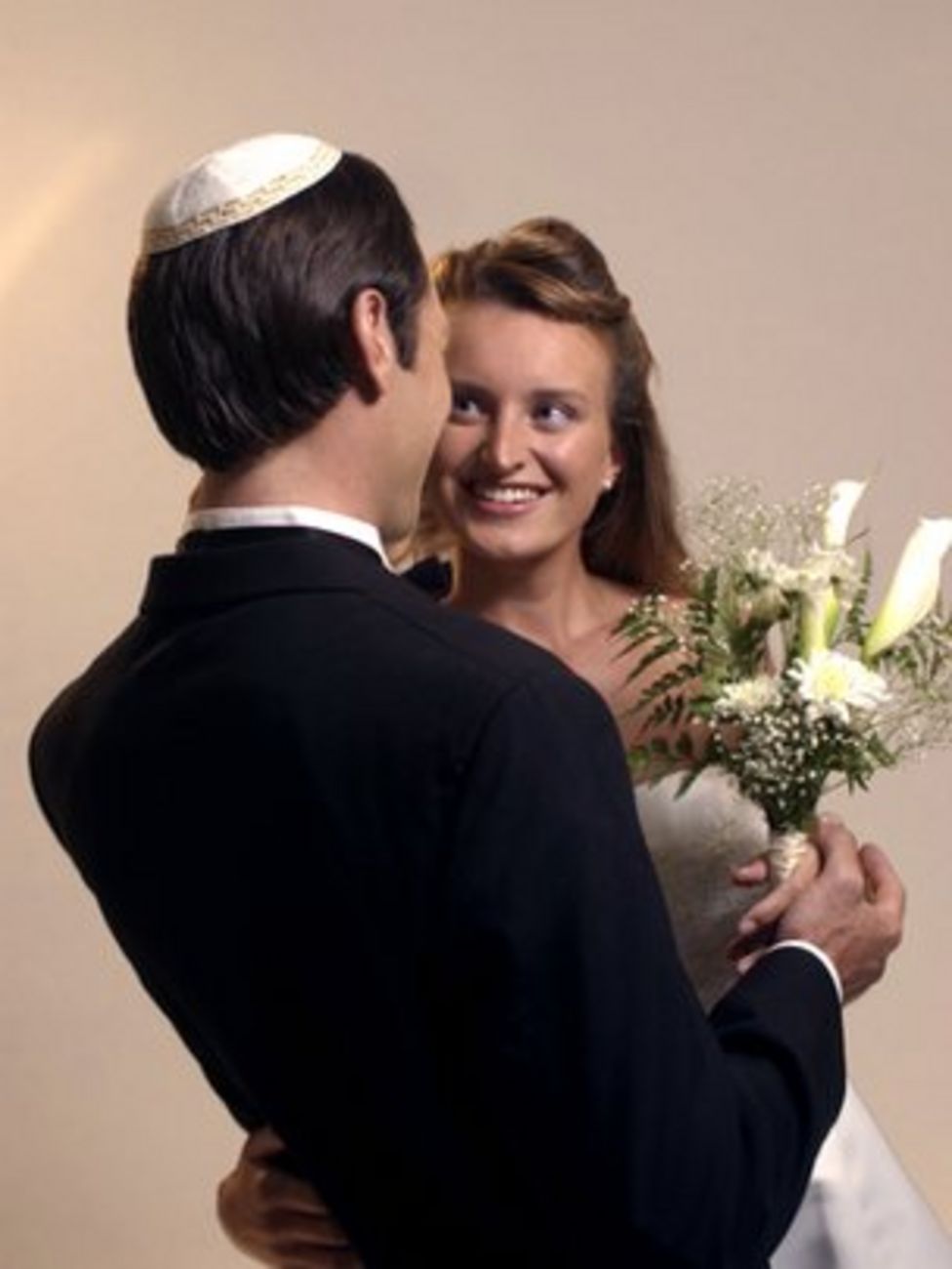 The Jewish fear of intermarriage - BBC News