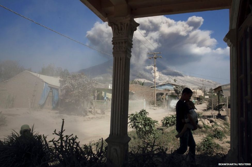 Day in pictures: 7 February 2014 - BBC News