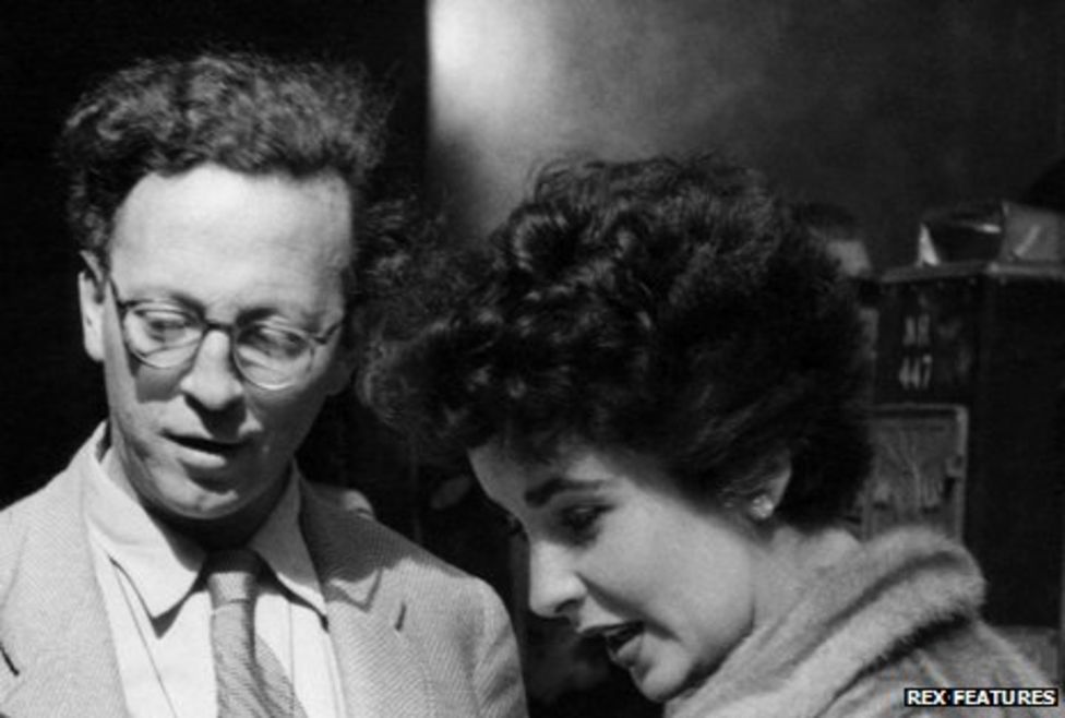 Douglas Slocombe: The cameraman who escaped the Nazi invasion of Poland ...