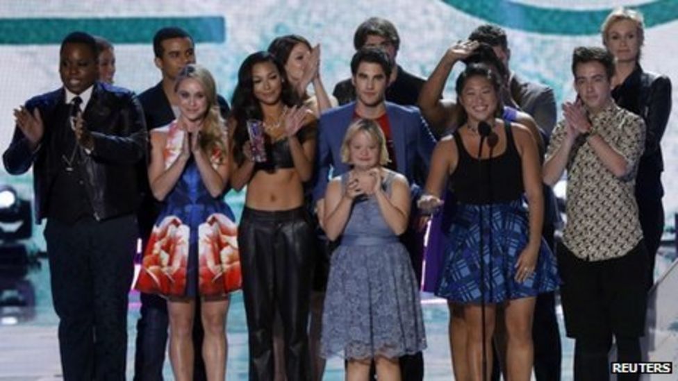 Glee comedy club wins 'David and Goliath' battle over trademark - BBC News