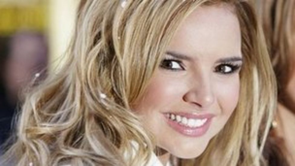 Baby girl for Girls Aloud's Nadine Coyle - BBC News