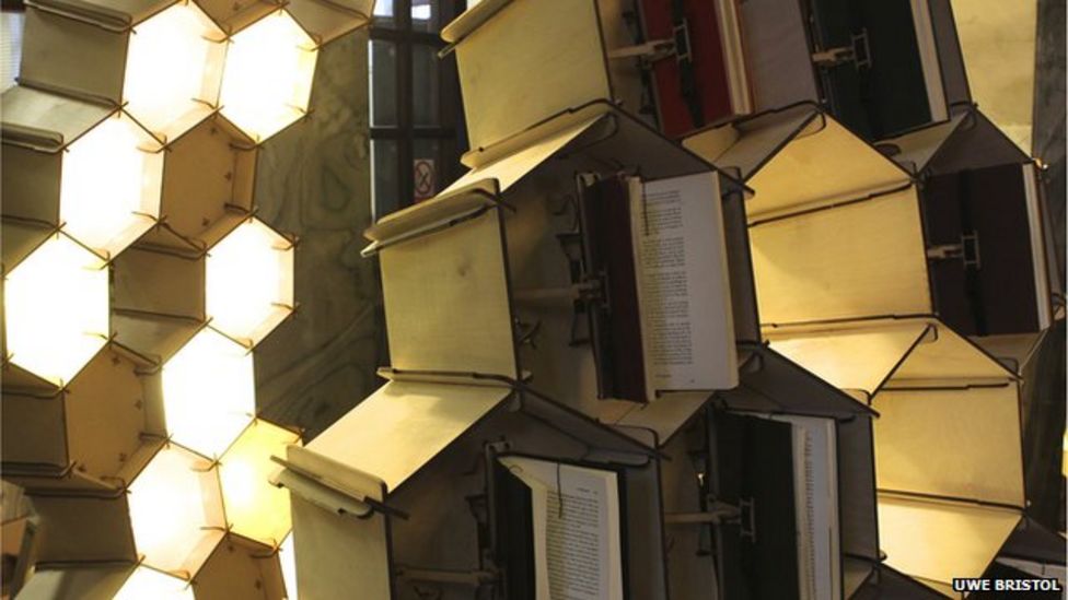 Honeycomb book hive celebrates library's 400th anniversary - BBC News