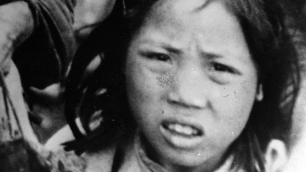 Germany's Merkel addresses WW2 reconciliation in Japan - BBC News