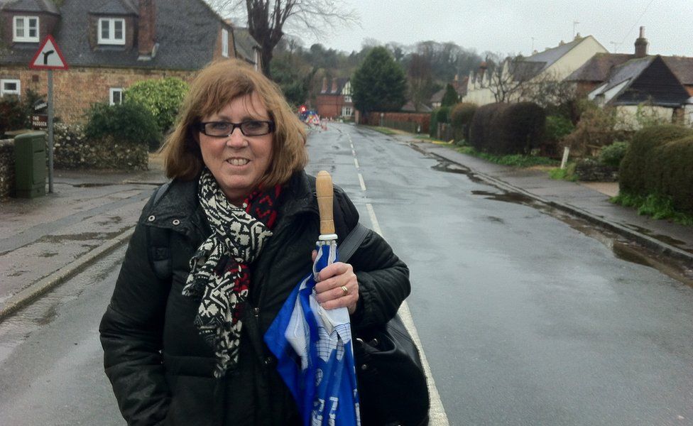 Hambledon: The Hampshire village under water for 40 days - BBC News