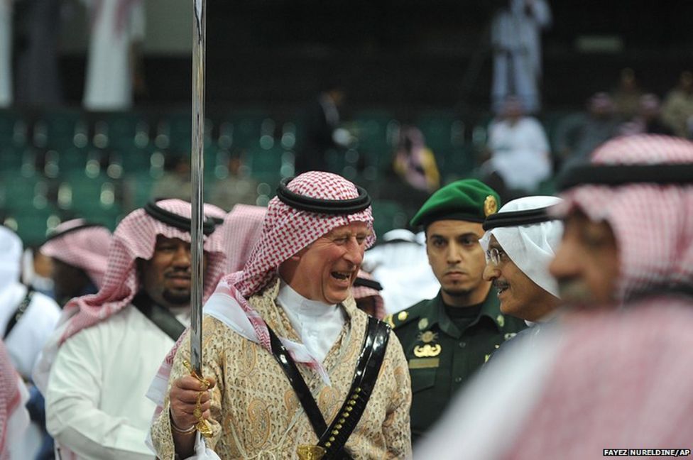 Day in pictures: 19 February 2014 - BBC News